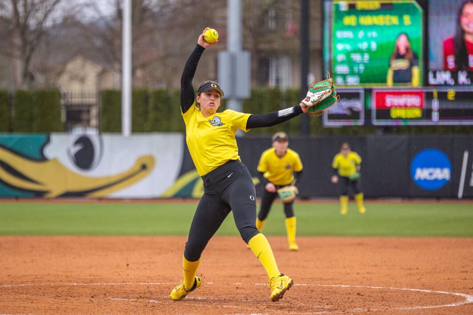 Wrapping the Fall with Oregon's Melyssa Lombardi - Extra Inning Softball
