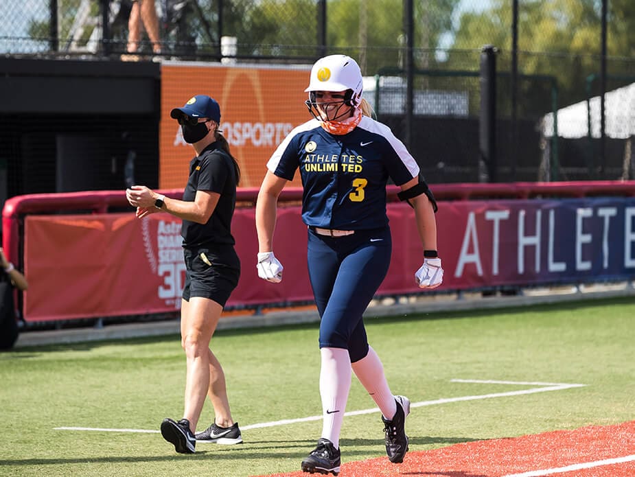 Pro News: Games 3 & 4 for Athletes Unlimited Softball Sees Aleshia ...